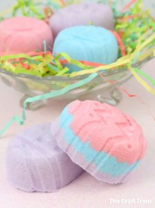 Easter surprise bath bombs - The Craft Train