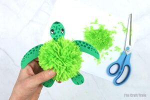 Yarn turtle craft - The Craft Train